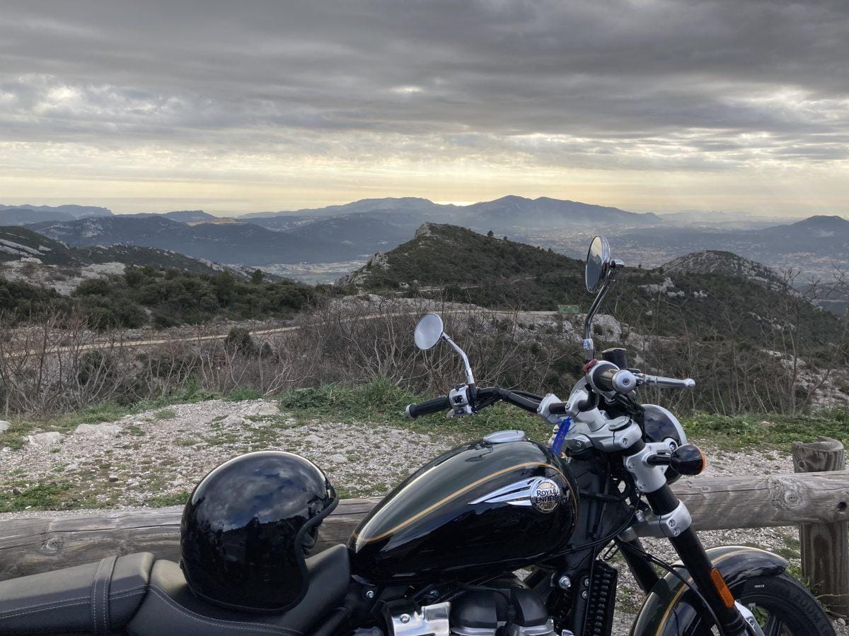 Royal Enfield's Super Meteor: a cruiser bike honoring its heritage ...