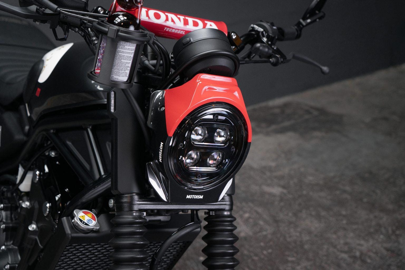 "The Nightcrawler" Honda CL500 with MOTOISM Plug&Play CL500 kit ...